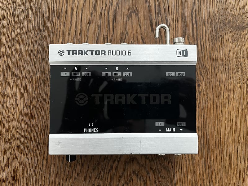 Native Instruments Traktor Audio 6 | Reverb