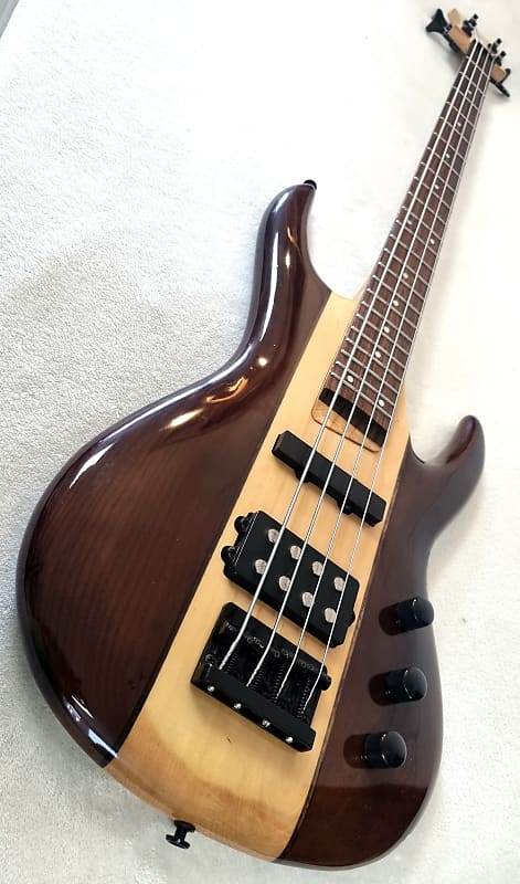 Ronan Hybrid Bass Guitar & Hard Case | Reverb