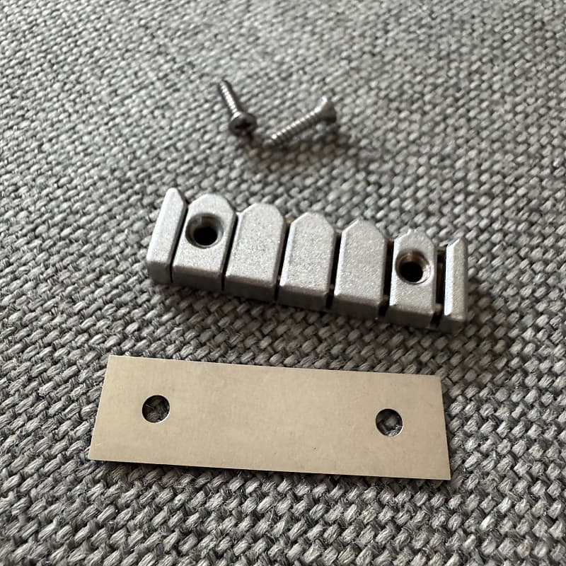 Fender Plus, Deluxe, Ultra, Jeff Beck roller nut | Reverb Deutschland