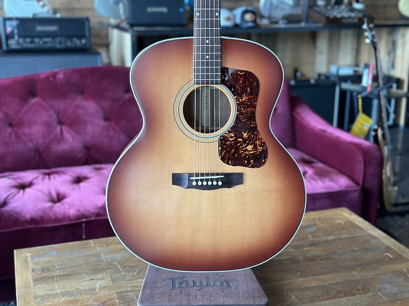 Guild F-40 Standard Jumbo Acoustic Guitar - Pacific | Reverb Canada