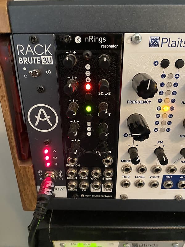 nRings ( urings nanorings ) Mutable Instruments Rings clone | Reverb