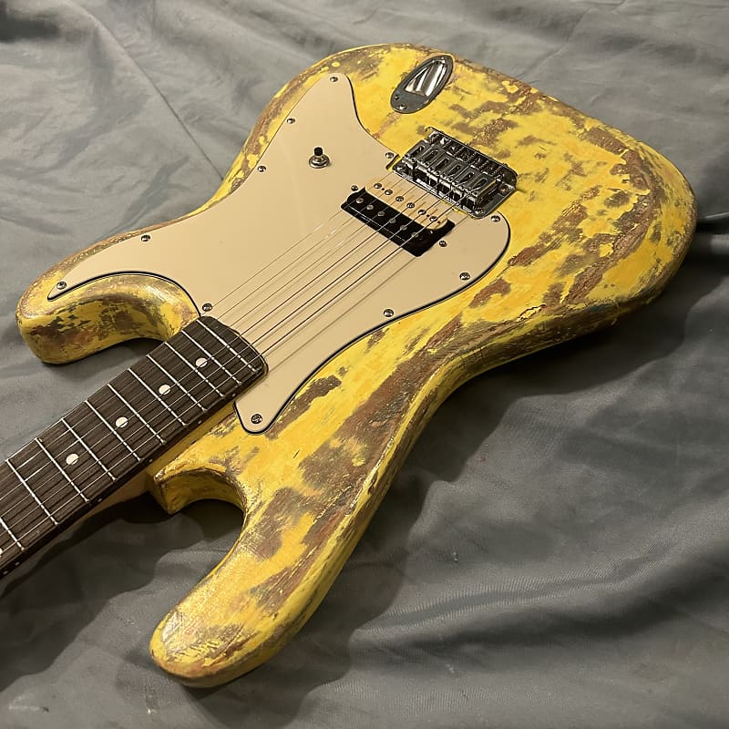 Partscaster ST Strat 2024 - Relic Yellow | Reverb