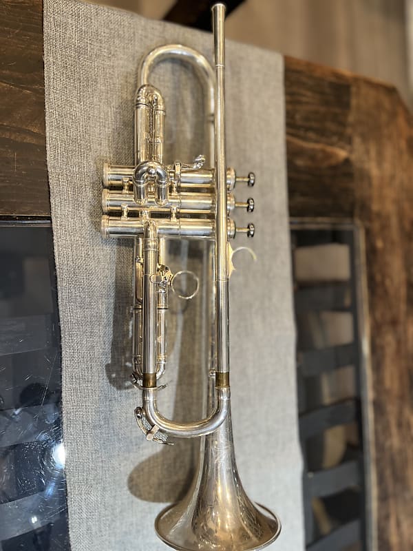 MINT 1968 Olds Mendez Trumpet! Engraved/Relacquered! | Reverb