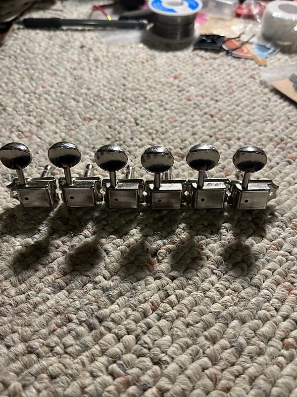 Unknown Kluson-Type 6 In-Line Tuners 2000s - Chrome | Reverb