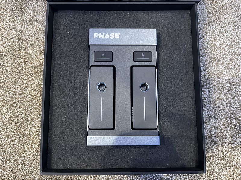 Phase Phase Turntable controllers 2023 | Reverb