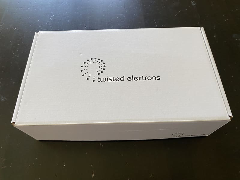 Twisted Electrons Blast Beats Chiptune Groovebox 2021 | Reverb