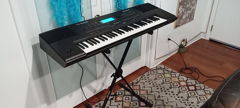 ROLAND E-600 | Reverb