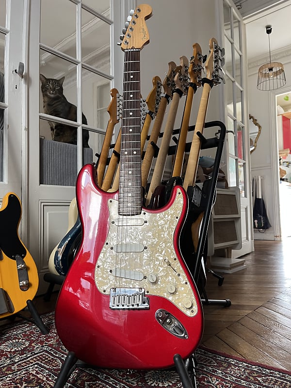 Fender Strat plus 1998 - Candy Apple Red | Reverb UK