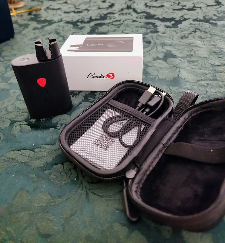 Road Runner 3- Black Matte, Cable, never used, comes with | Reverb