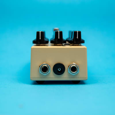 Redux Electric Metric Analog 3-Band Parametric EQ | Reverb