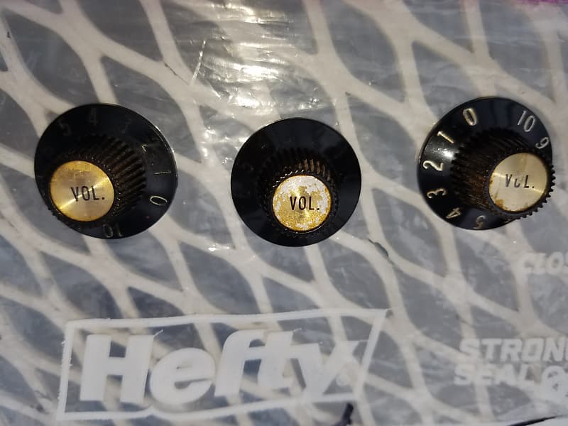 Gibson Witch Hat Knobs Circa 1960 S 70,s Black, Gold Inserts | Reverb