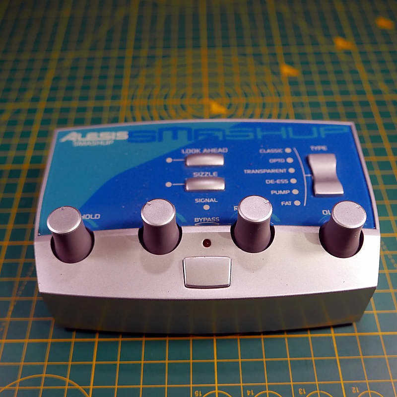 Alesis ModFx Smashup Compressor And Limiter - tabletop | Reverb UK