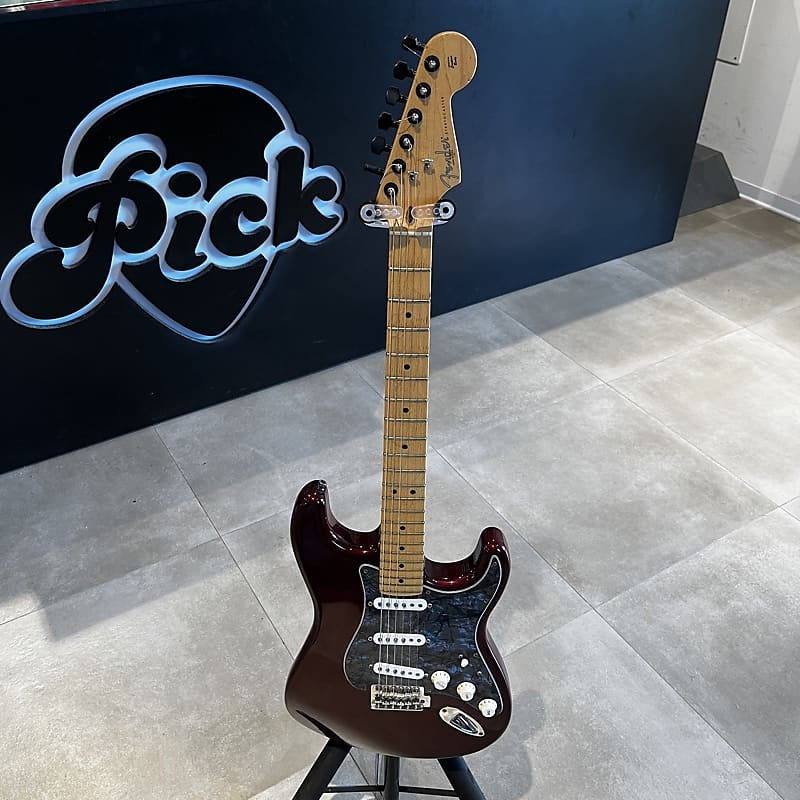 Fender Stratocaster assemblata Wine Red | Reverb