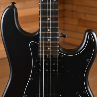 Schecter R66 Traditional Bad Boy Satin Black | Reverb Deutschland
