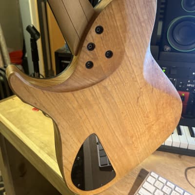 Frame 7 String Custom | Reverb