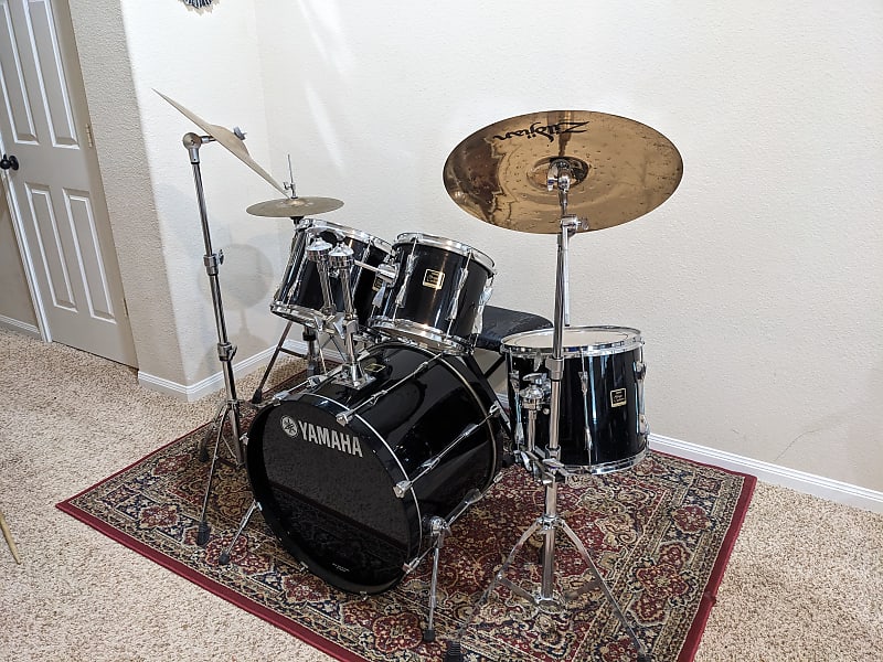 Yamaha Black Drum Set | Reverb