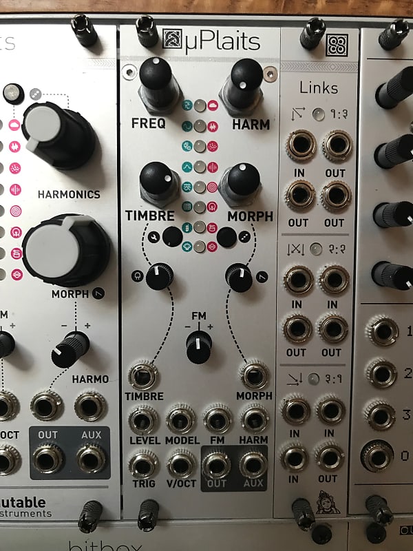 Mutable Instruments uPlaits Warped Circuits - Beehive - Micro | Reverb