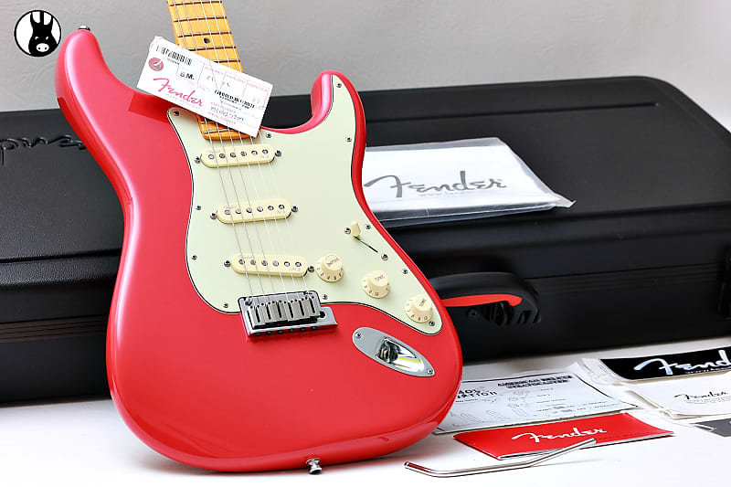 FENDER USA Deluxe Stratocaster 60th Anns "Fiesta Red + | Reverb UK