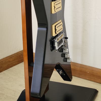 1980s Carvin V220 Electric Guitar w/ OHSC | Reverb