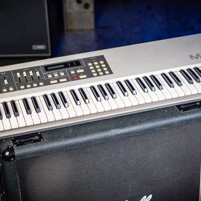 Akai MX73 Midi Master Keyboard 1980s - White | Reverb