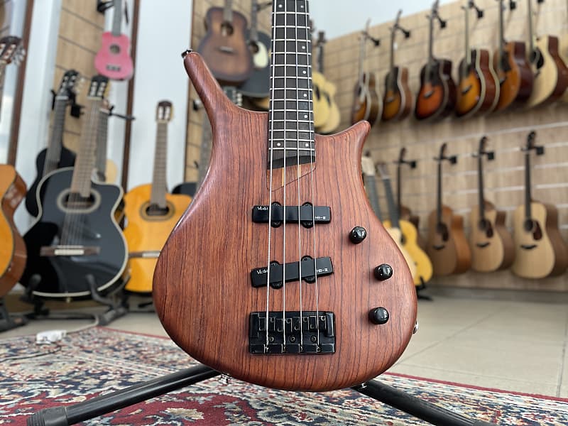 Vester Custom Shop Bass | Reverb