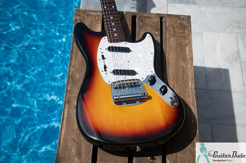 Fender Classic 70's Mustang - Sunburst Finish - Made in Japan | Reverb