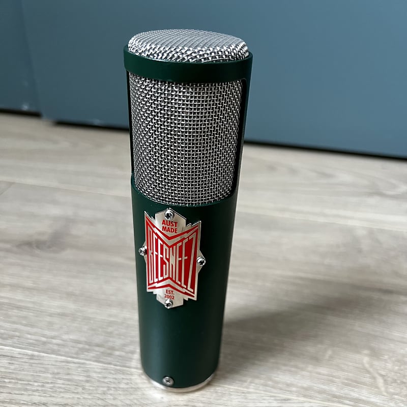 Beesneez Oliver 2015 Green | Reverb