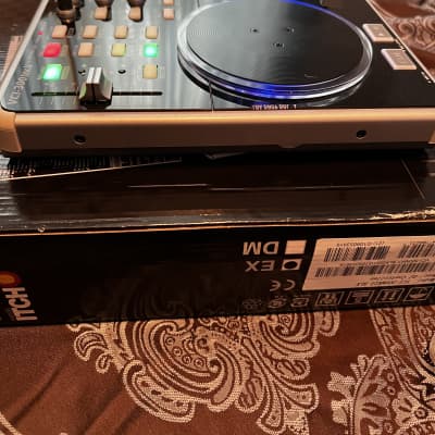 Vestax VCI-300 MKll Serato DJ controller and VFX-1 Effects | Reverb