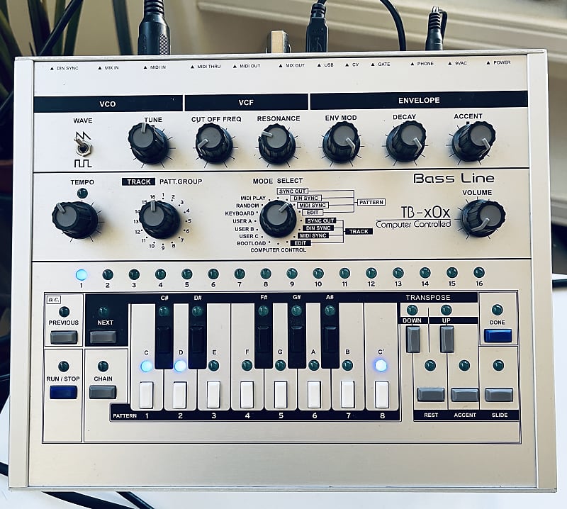 XOXBOX / X0XB0X TB-303 Clone | Reverb