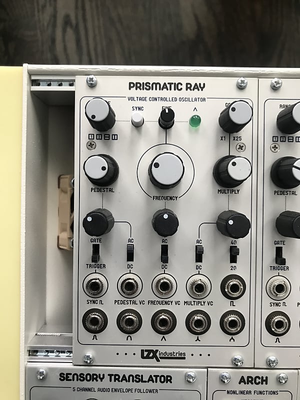 LZX Industries Prismatic Ray (2 of 2) | Reverb UK