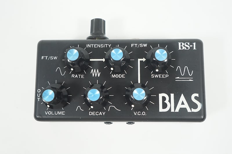BIAS BS-1 Vintage Analog Percussion Synthesizer | Reverb France