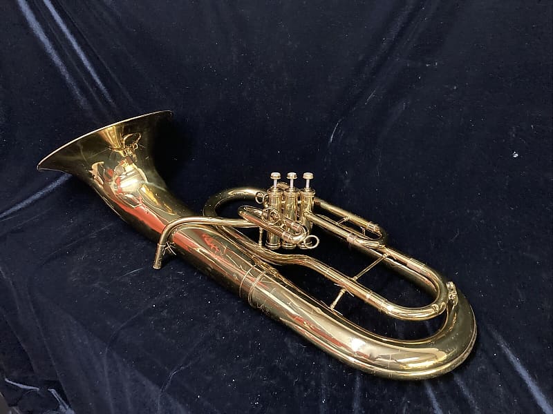 King 625 Diplomat Bell-Front Baritone Horn with Nice Case and | Reverb