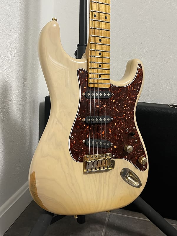 Schecter S-style Original California Custom 1997 - Blonde | Reverb