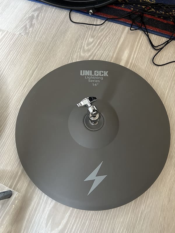 Unlock Lightning 14" Two Piece Electronic Hi Hats 2024 - Grey | Reverb