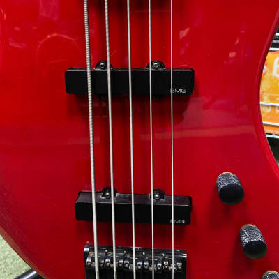 Guild Pilot SB605 bass guitar in red - Made in USA | Reverb