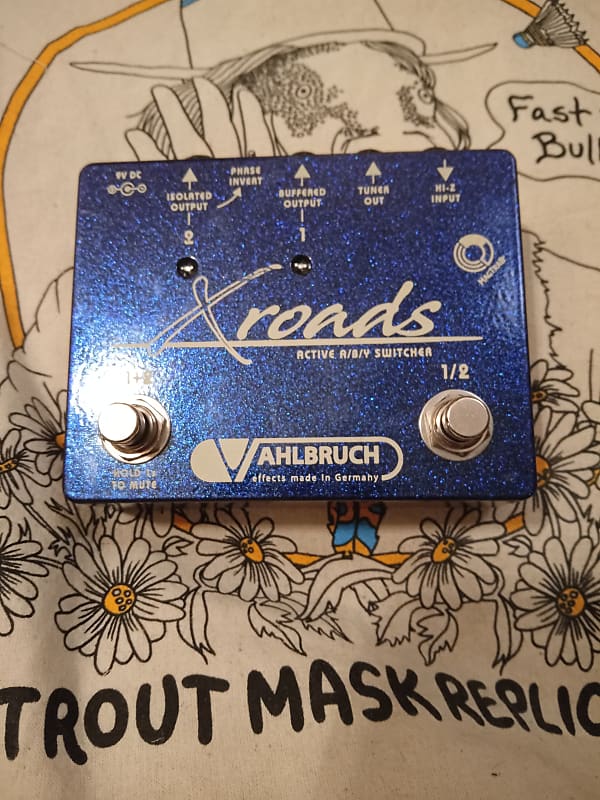 Vahlbruch Vahlbruch Xroads active ABY switcher - Blue Sparkle | Reverb