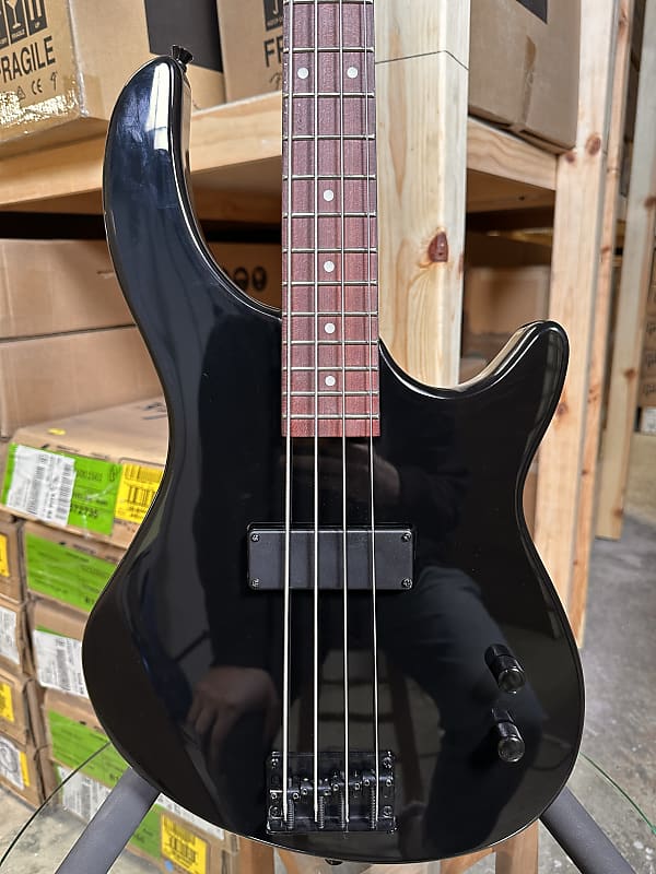 Dean Edge E09 with Amp - Classic Black #00098 | Reverb