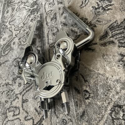 DW DWSM992 Double Tom Clamp with V Memory Lock | Reverb