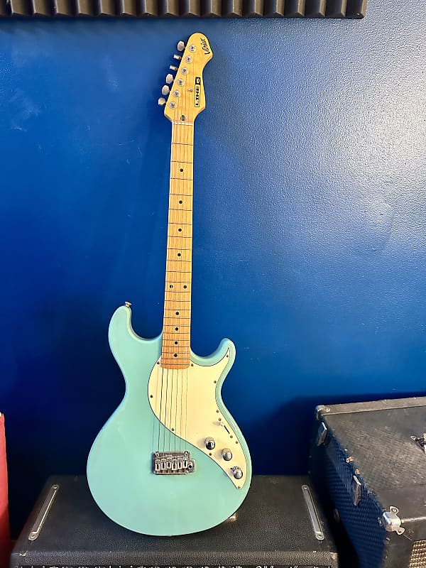 Line 6 Variax 300 - Blue | Reverb