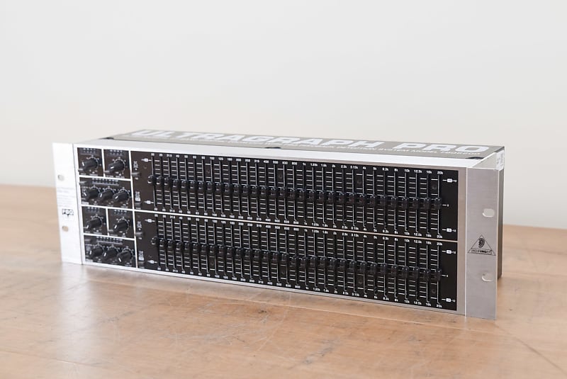 Behringer Ultragraph Pro FBQ6200 Graphic Equalizer As-Is | Reverb UK