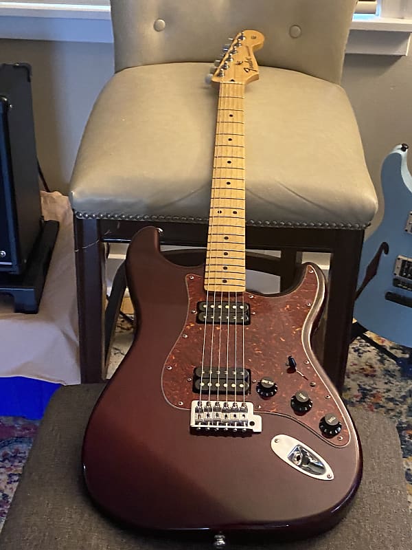 Fender Strat MIM 2010-2018 - Burgundy | Reverb