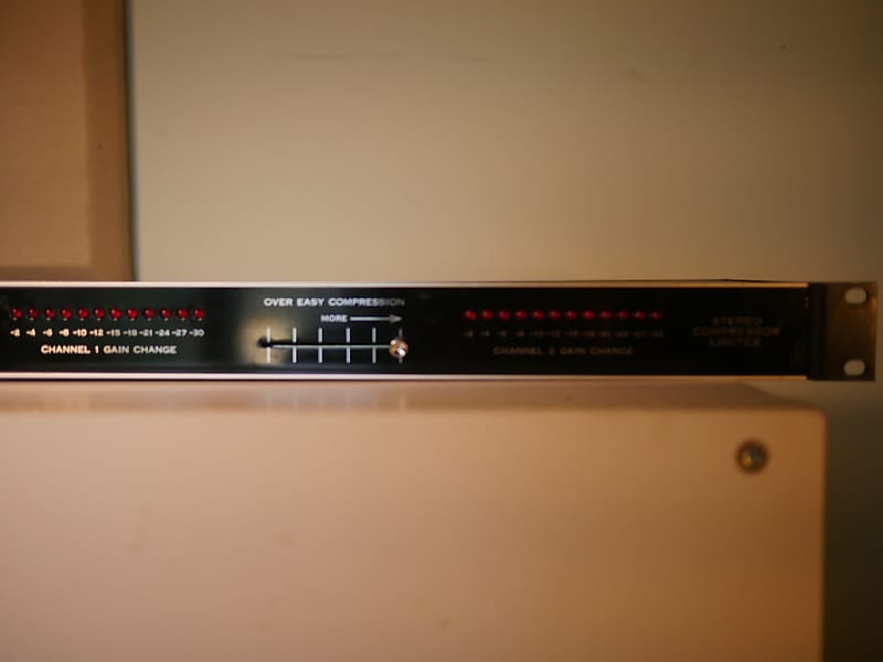 dbx 164 (Revive Audio) | Reverb