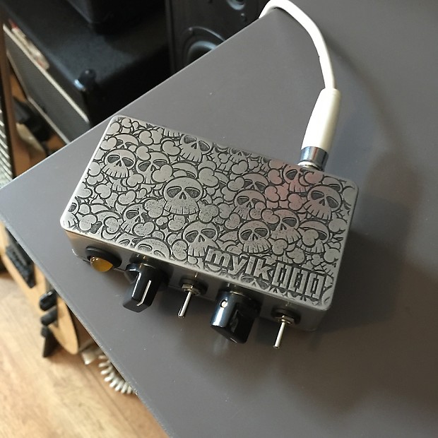 mylk386 "Skulls Print" - Handmade Mini Travel Amp & Micro | Reverb
