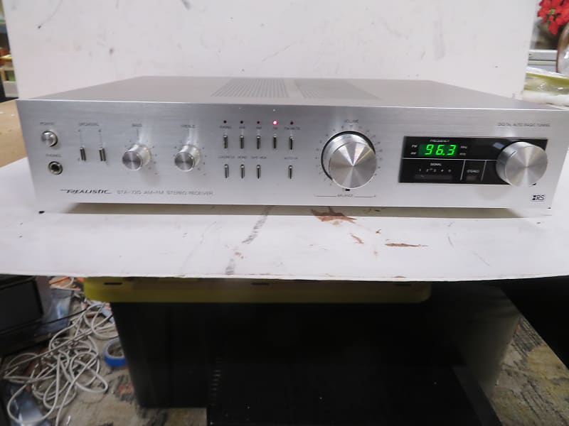 Realistic STA-720 stereo Receiver 1980 - silver | Reverb