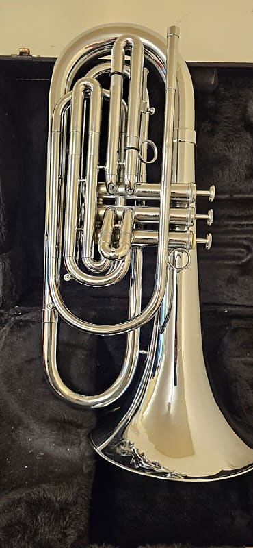 Getzen Dynasty Marching Baritone In G | Reverb