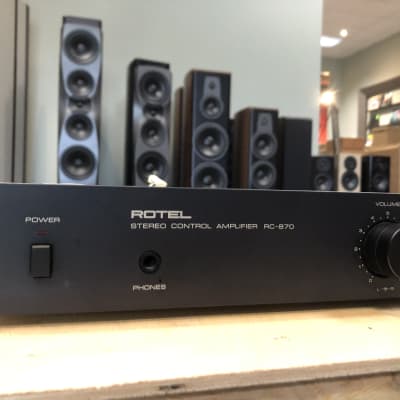 Rotel RC-870 Stereo Preamplifier | Reverb