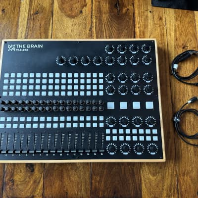 Solid State Logic UF8 Advanced DAW Control Surface [DEMO] | Reverb