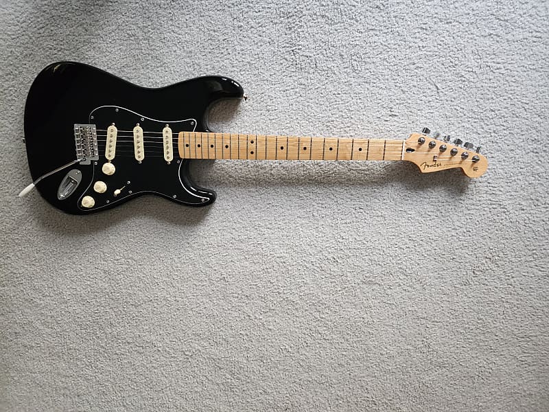 Fender Stratocaster Black | Reverb