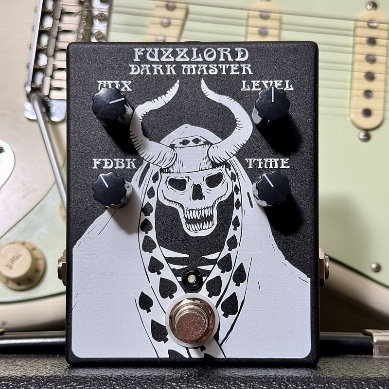 Fuzz Lord Dark Master Echo | Reverb