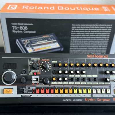 Roland R-70 Black | Reverb